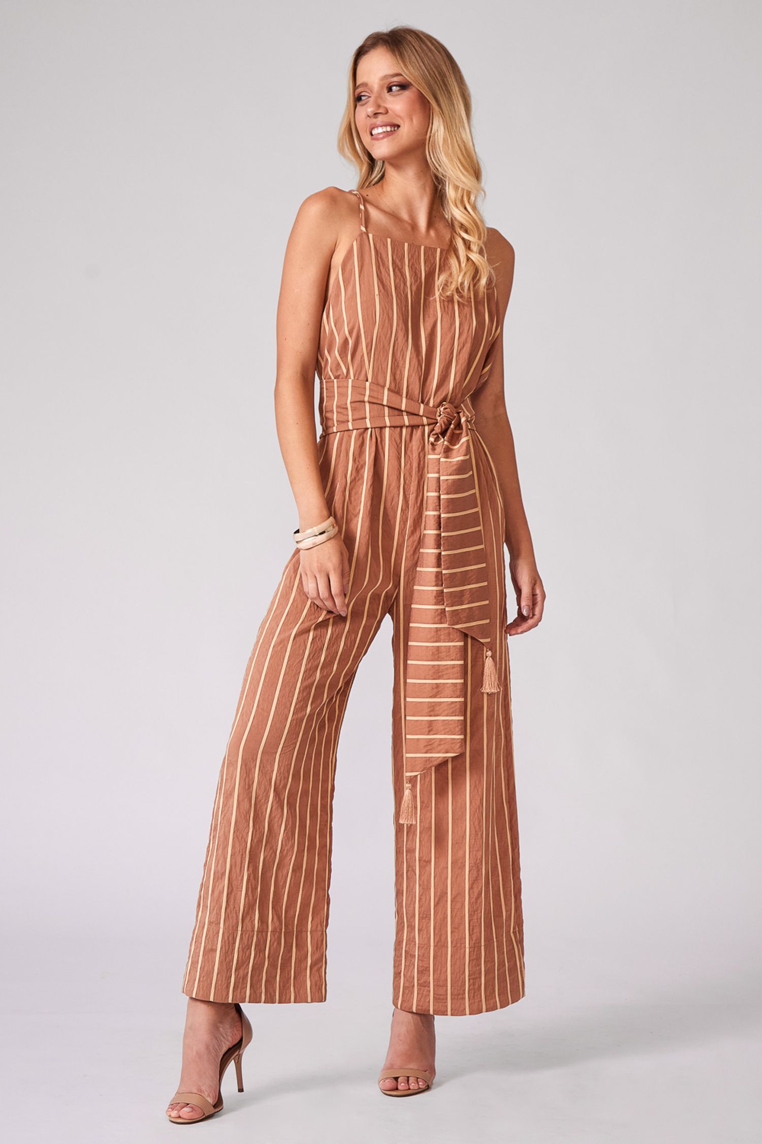 MACACÃO PANTALONA COM FAIXA - Maria Emília